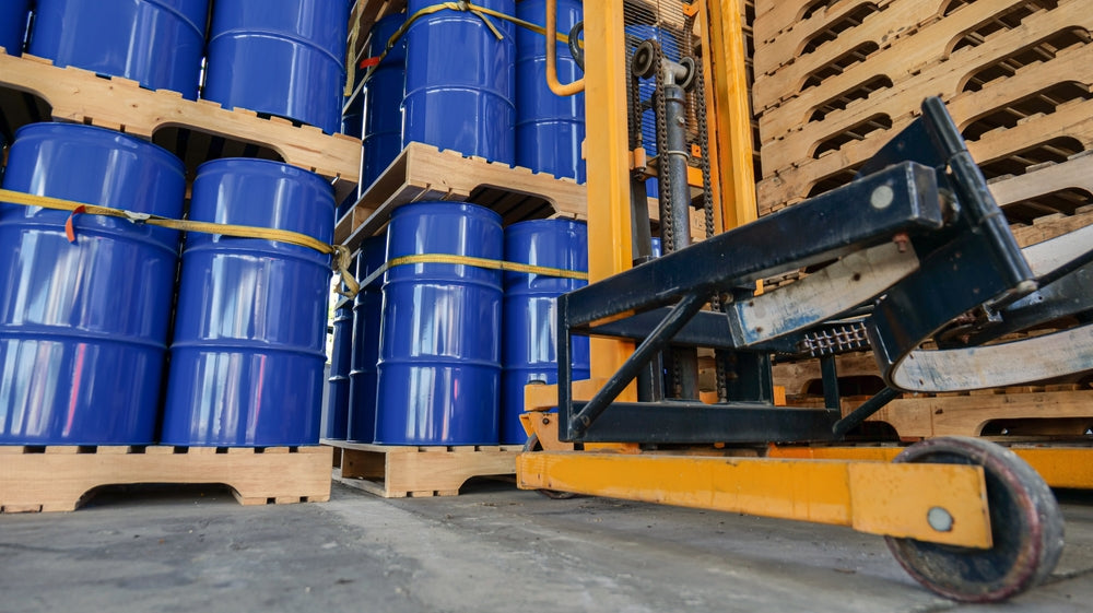 The Benefits of Using Drum Handling Equipment | UK Lifting Store – UK ...